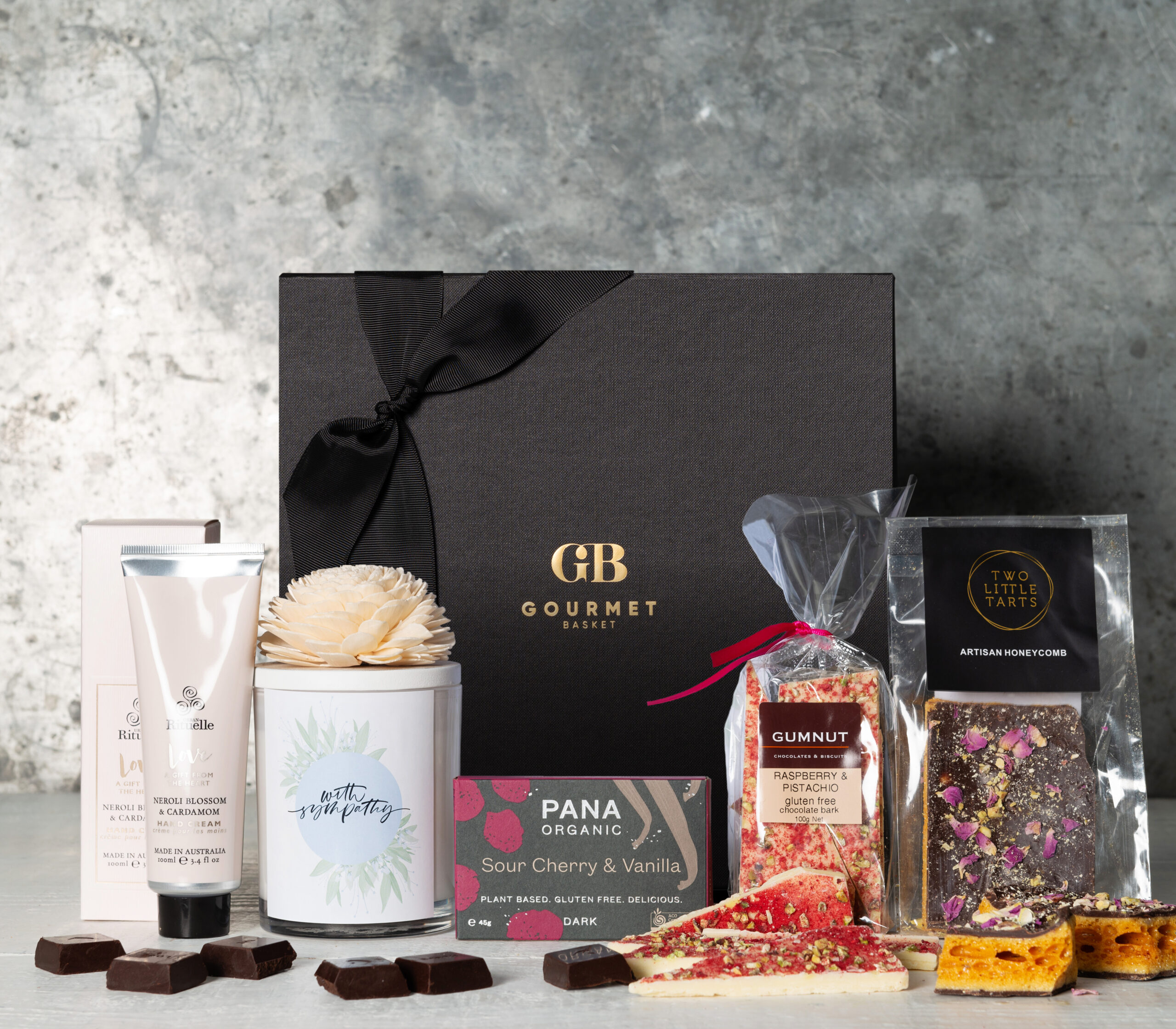 In Loving Memory Sympathy Hamper – GB Corporate Bulk Orders