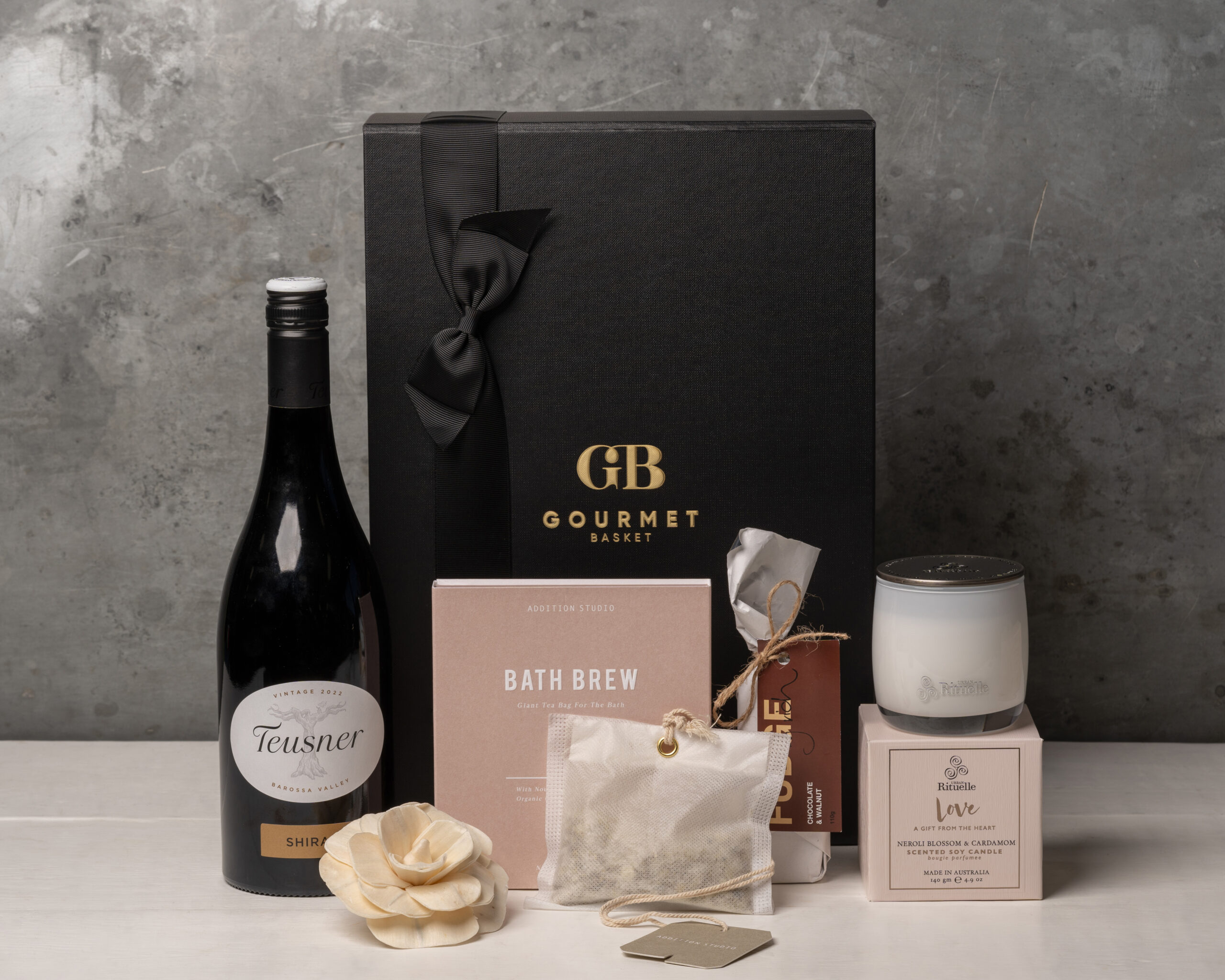 Red & Relaxation Hamper – GB Corporate Bulk Orders